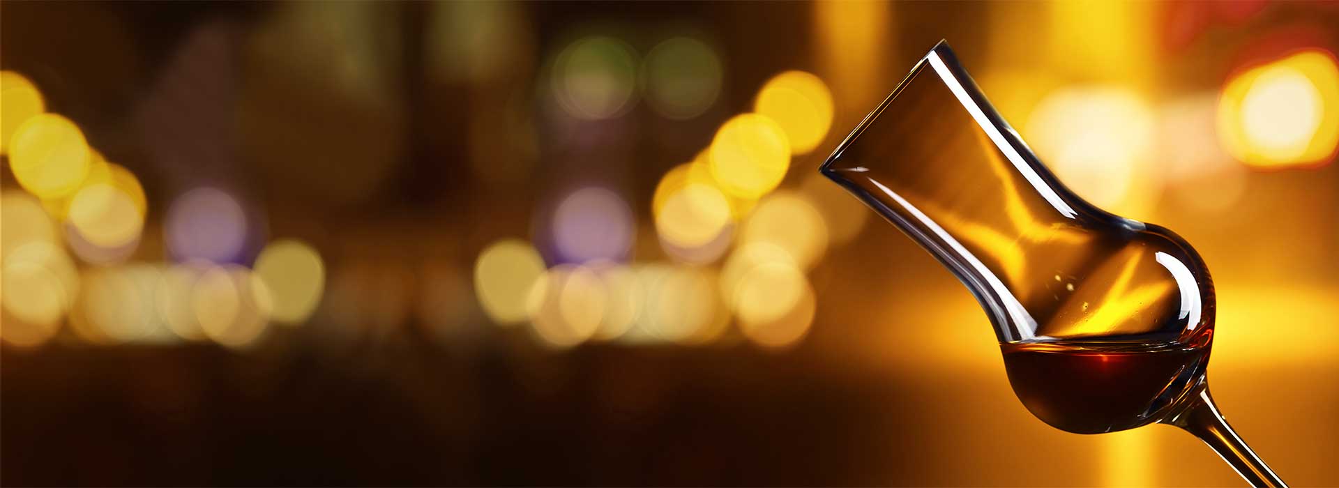 Eine große Auswahl an Grappas bei obstler.de